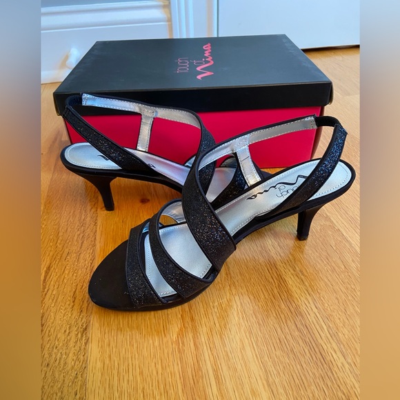 Touch of Nina | Shoes | Touch Of Nina Neola Black Glitter | Poshmark